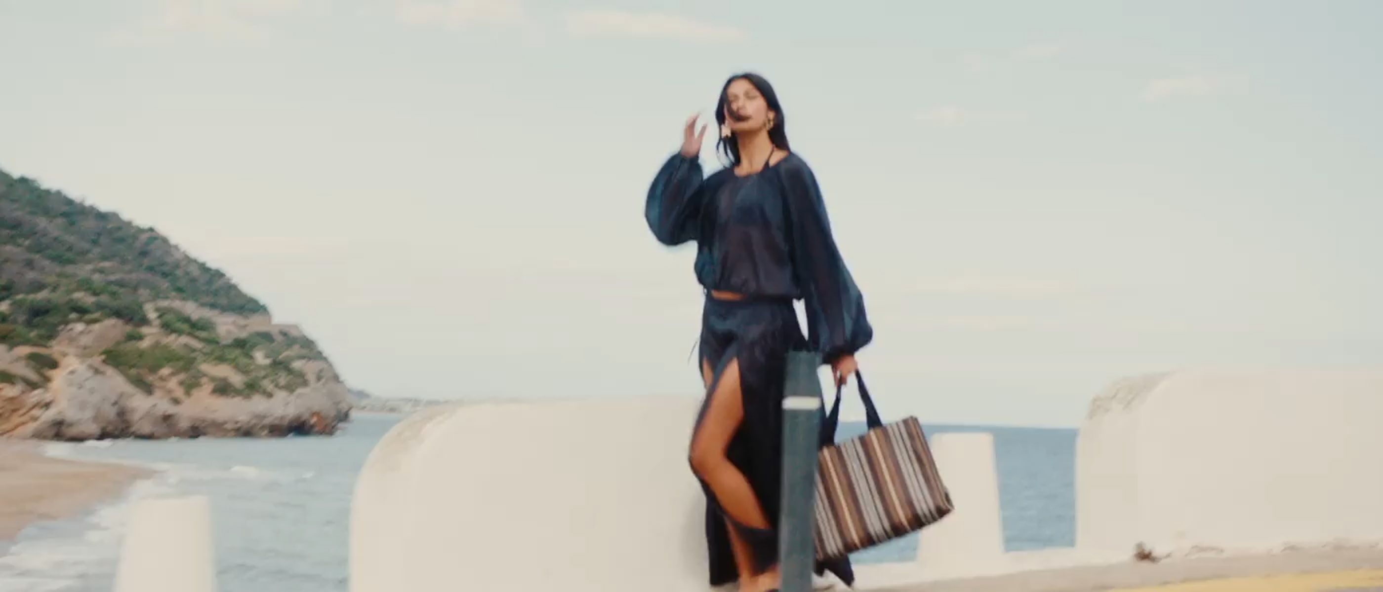 BEACHWEAR ESSENTIALS